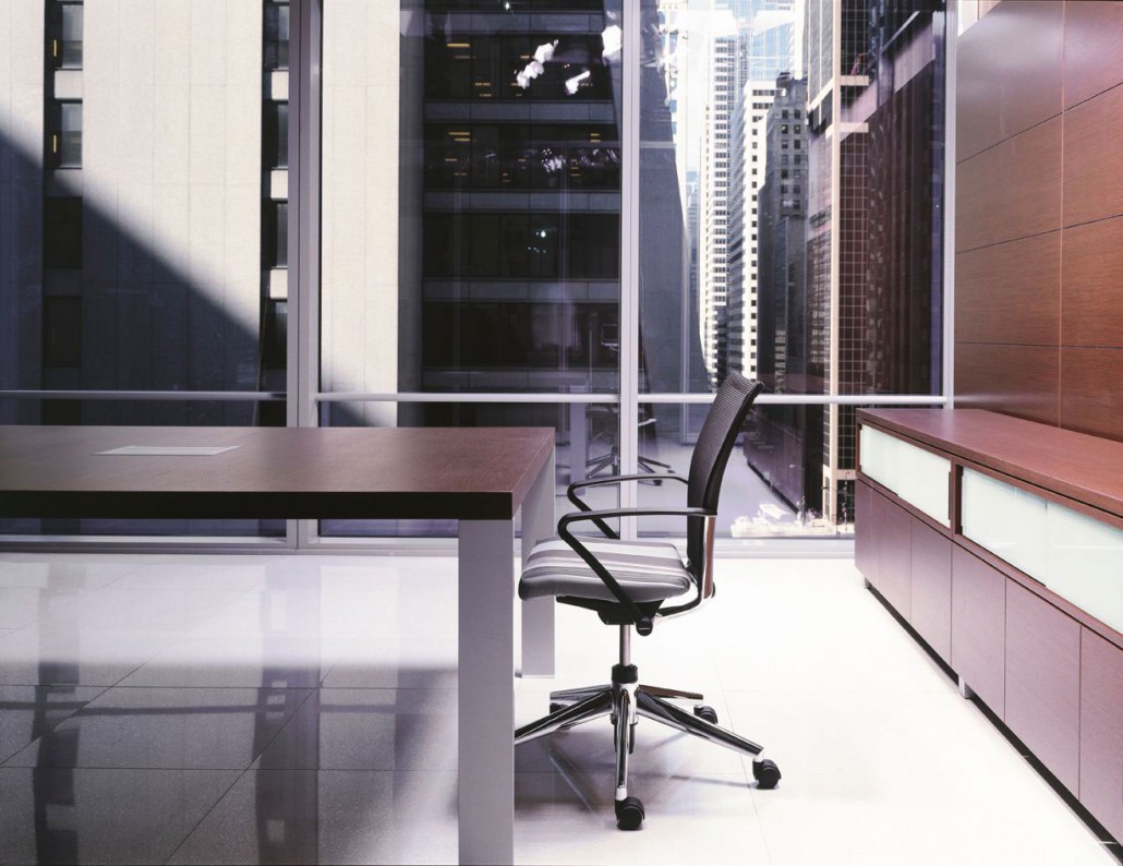 Haworth Planes Executive Table | Inspiring Workspaces by BOS