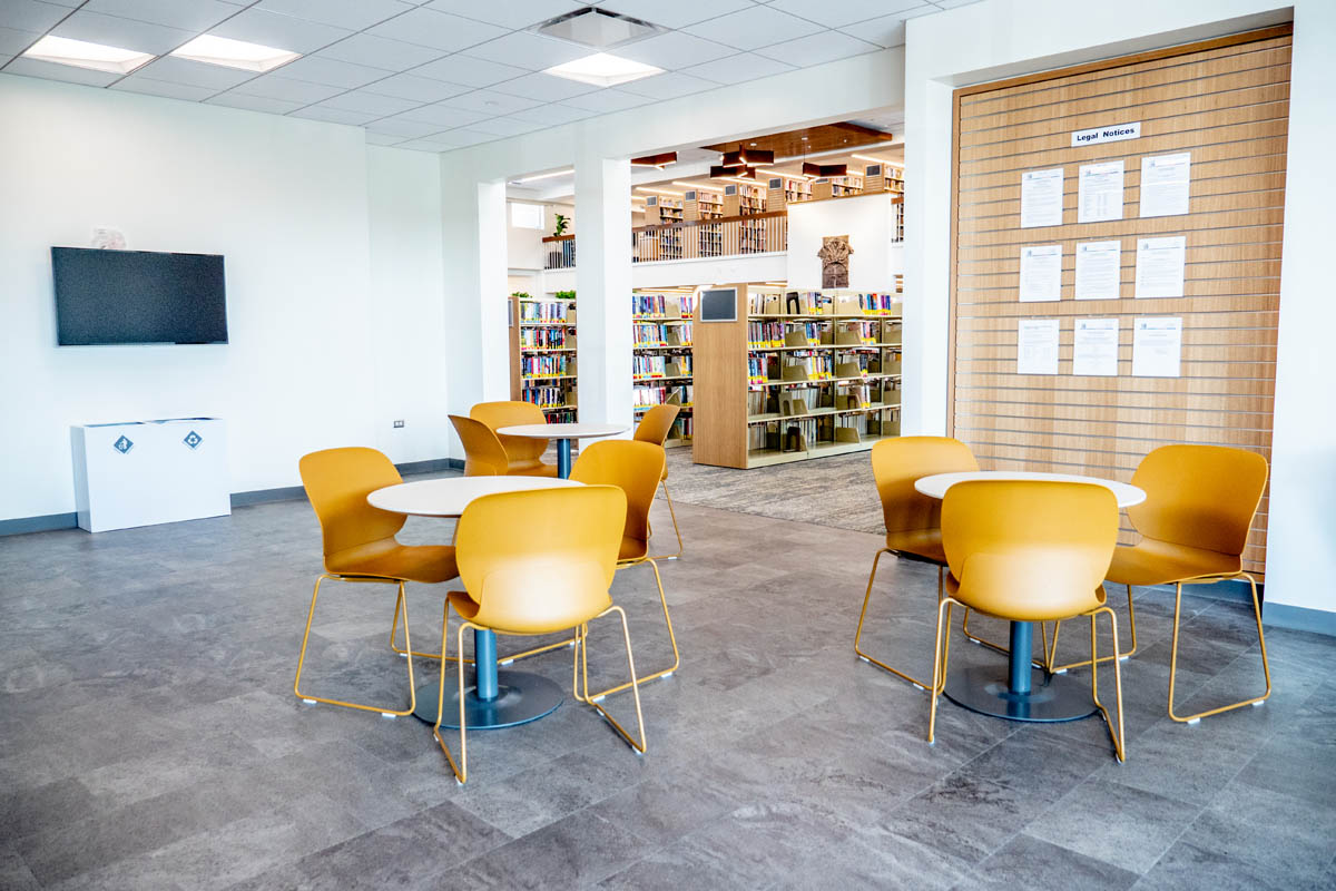 St. Charles Library | BOS Showcase | Inspiring Workspaces by BOS