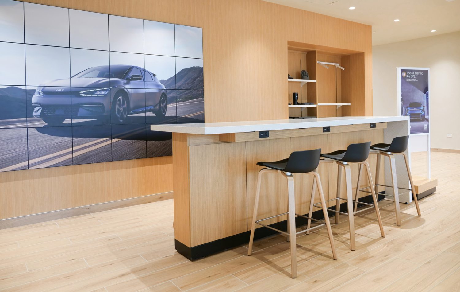 Automotive Office Furniture | Car Dealerships | Inspiring Workspaces by BOS